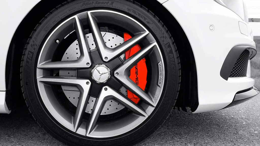 Best Way To Clean Car Tyres - 8 Easy Steps 📸